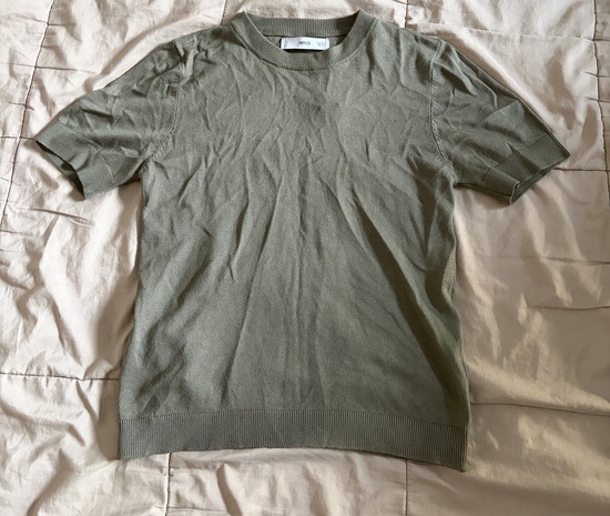 Mango majica, S