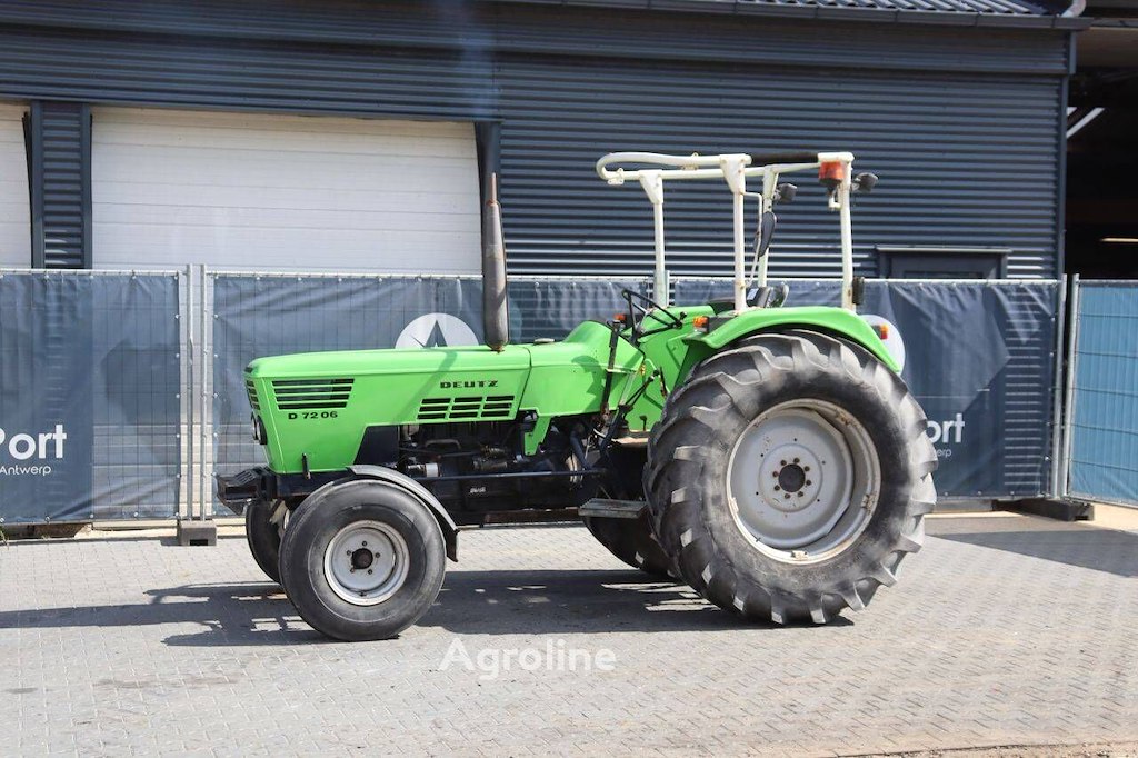 Prodaje se Deutz D7206 traktor točkaš na aukciji