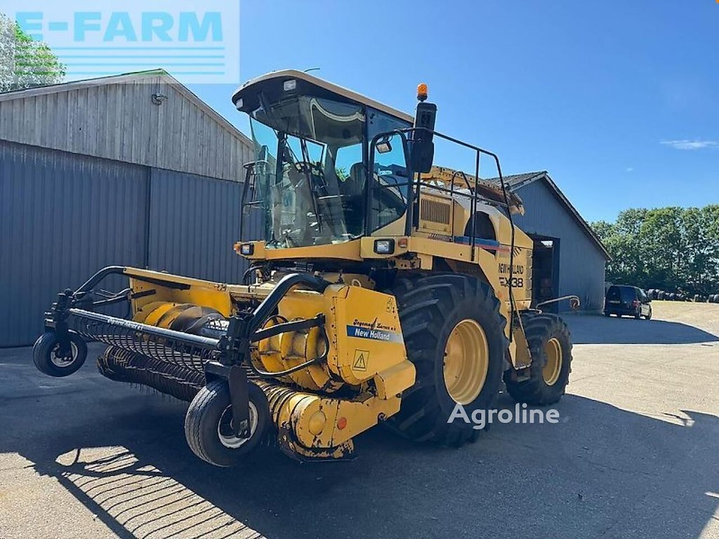 New Holland fx38 krmni kombajn