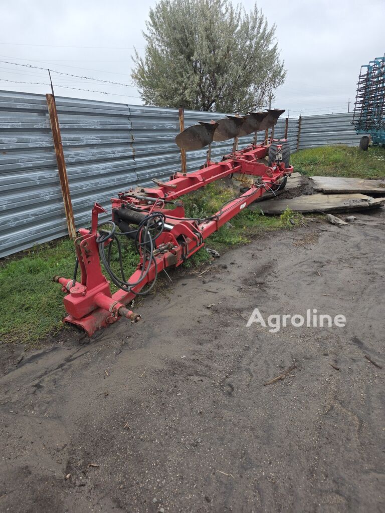 Kverneland PB100 reverzibilni plug