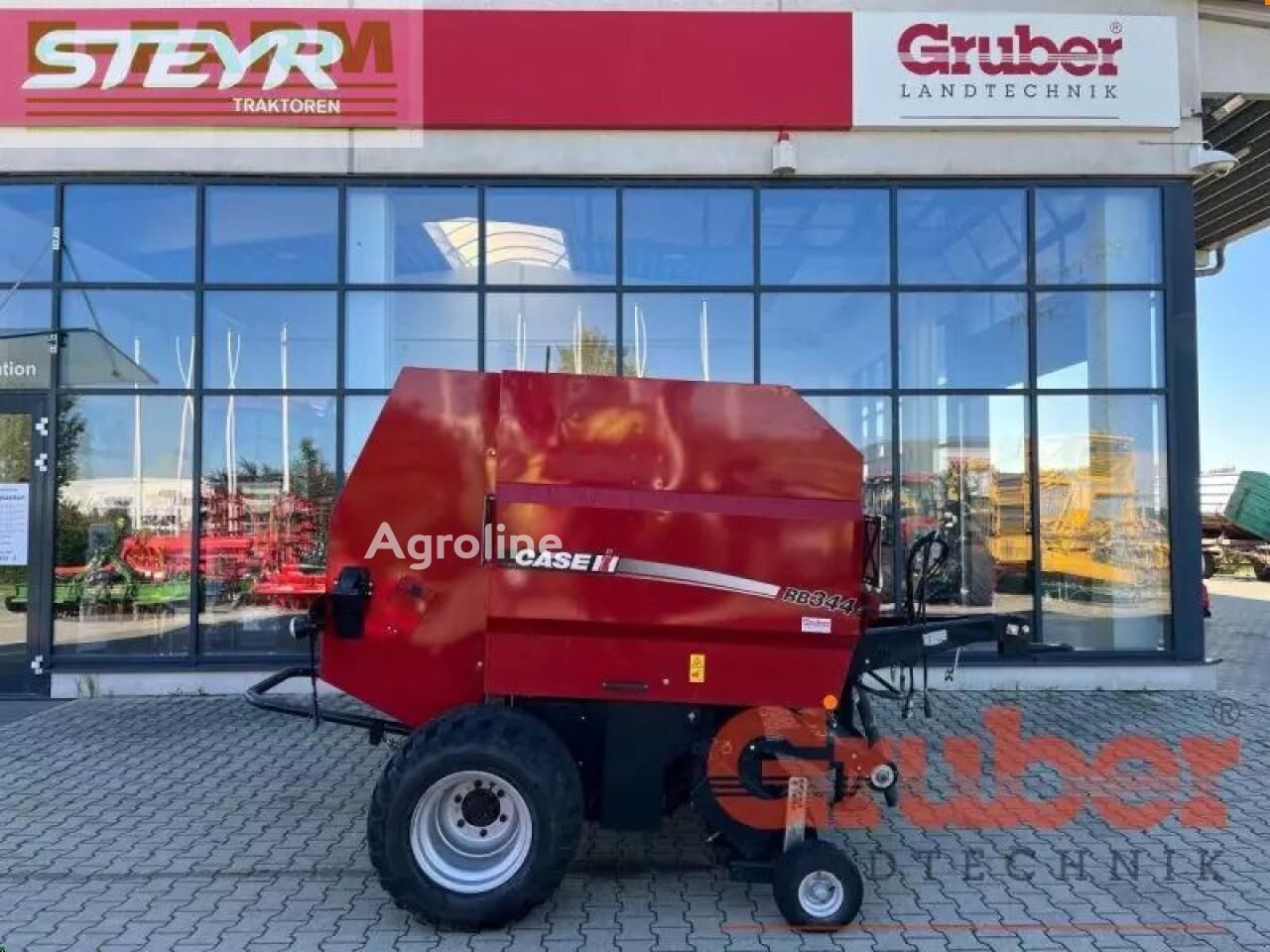 Case IH rb 344 rc balirka za četvrtaste bale