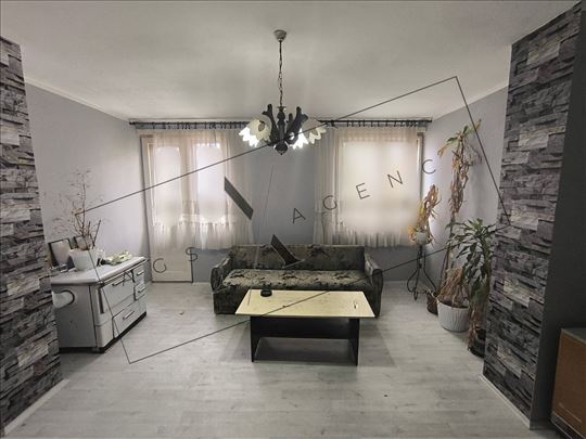 Trosoban stan na prodaju, Ribnica, 90.000€, 91m²