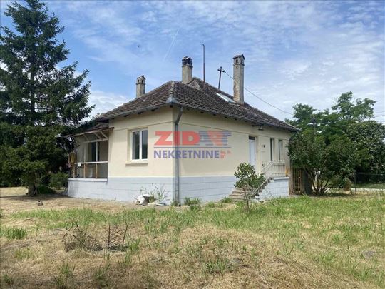 Ovča, Uknjižena kuća 133m2