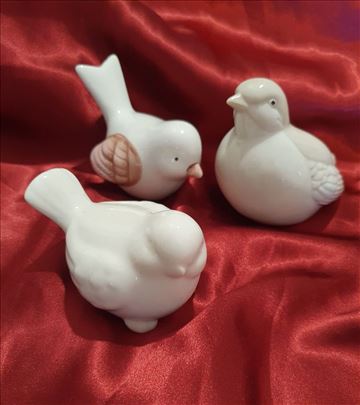 Dekorativne porcelanske figurice ptica