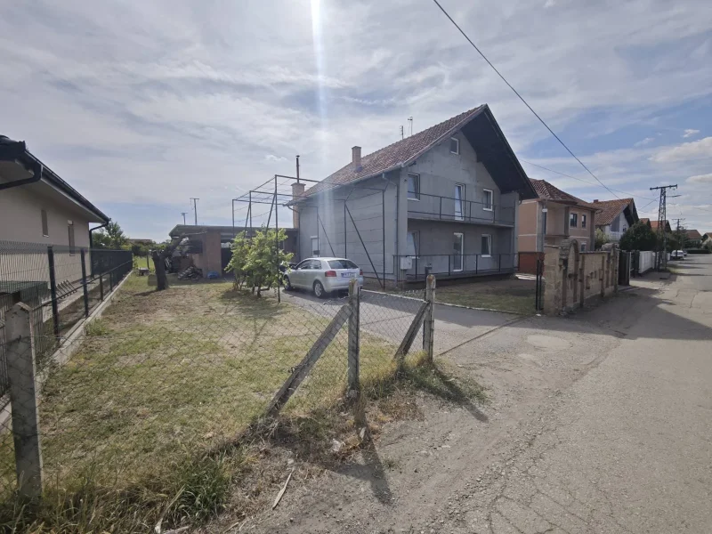 Prodajem kucu u Staroj Pazovi