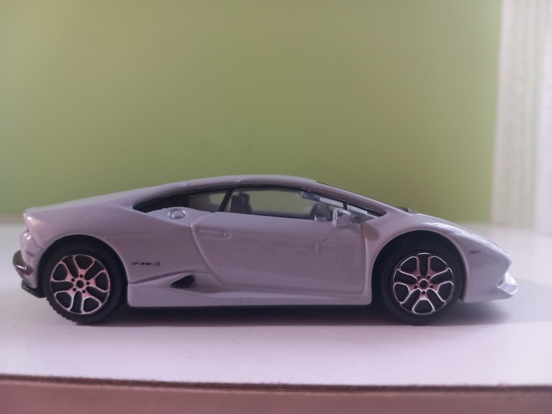 Lamborghini Huracan LP- 610-4 BURAGO 1:43