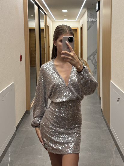 Bershka haljina (NOVO)