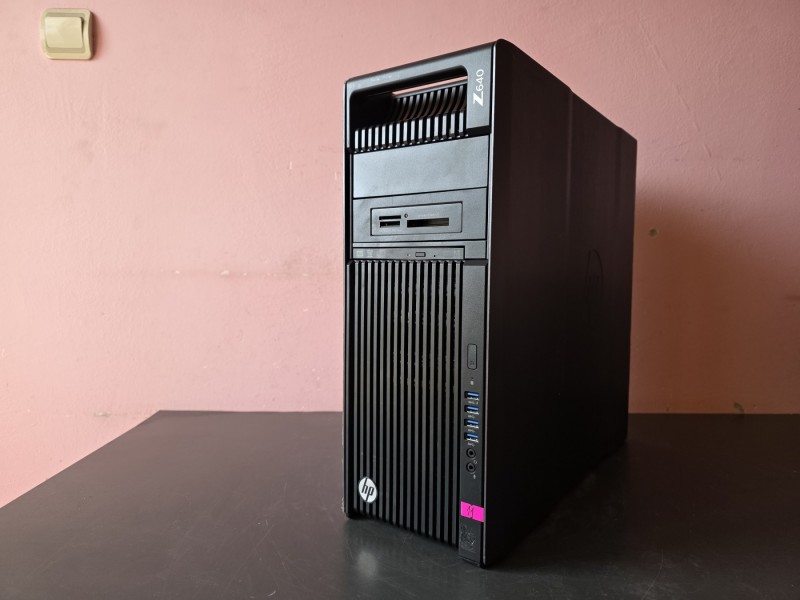HP Z640 - Xeon E5-2630 V3 - napajanje 2x6 pin