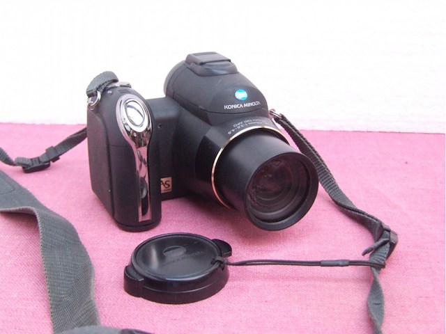 Konica Minolta Dimage Z6 digitalni kamera 6mpix+GARANCI