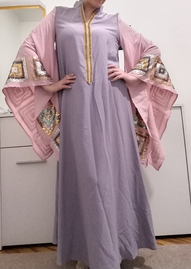 SNIŽENO!!! Elegantni kaftan, sa zlatnim vezom