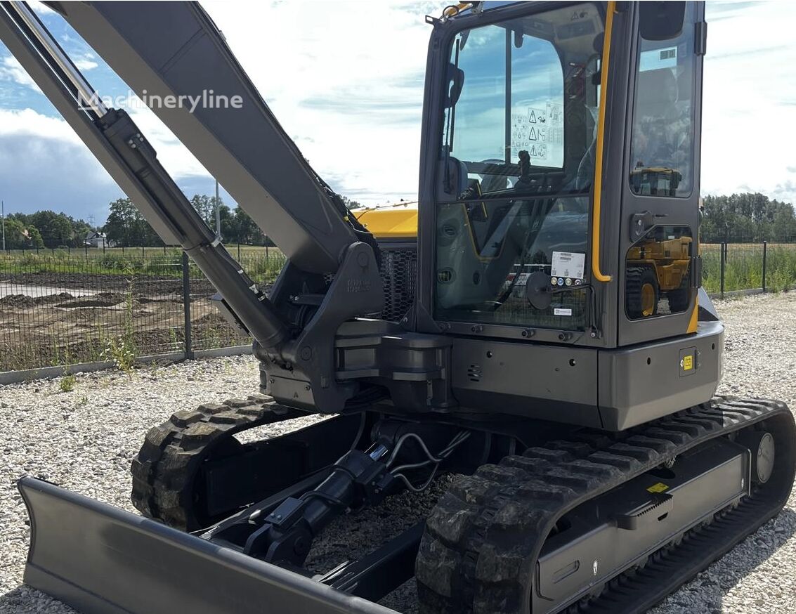 Novi Volvo ECR88D bager guseničar