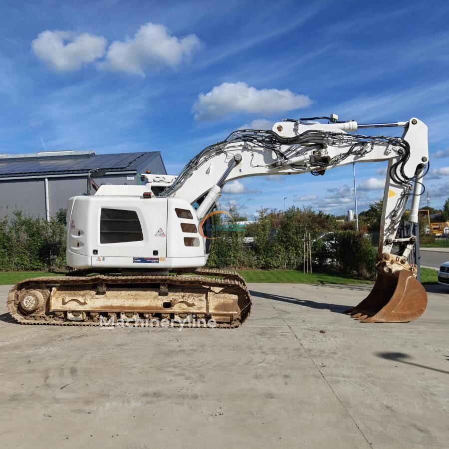 Liebherr R926 bager guseničar