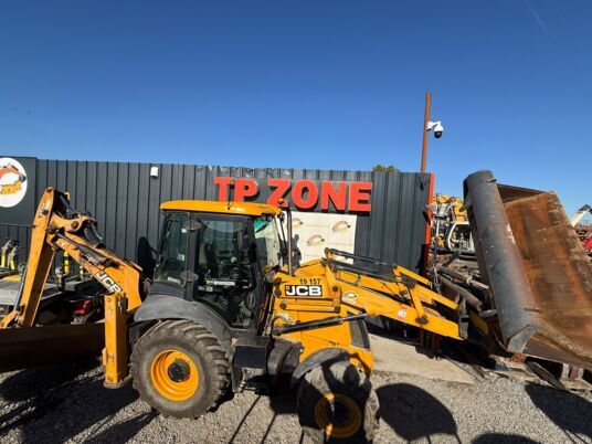JCB 3CX bager-utovarivač