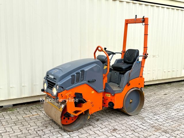 Hamm HD8VV mali valjak