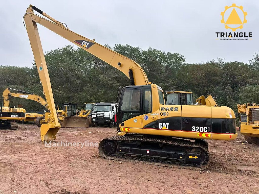 Caterpillar 320C bager guseničar