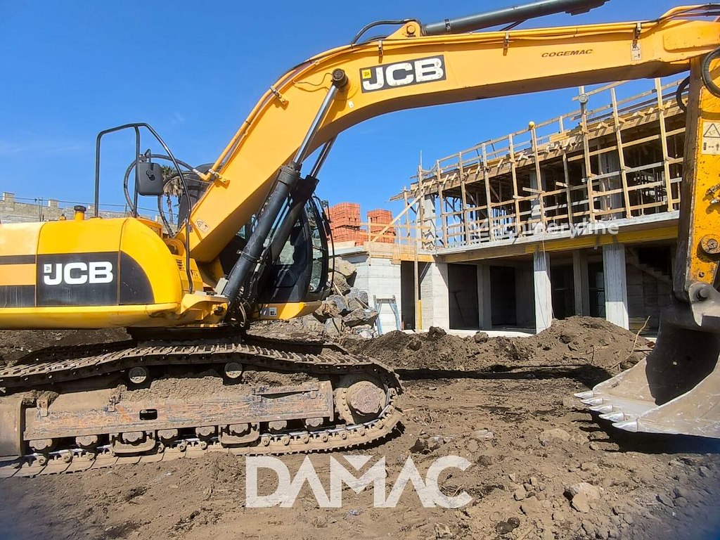 JCB JS235HD bager guseničar