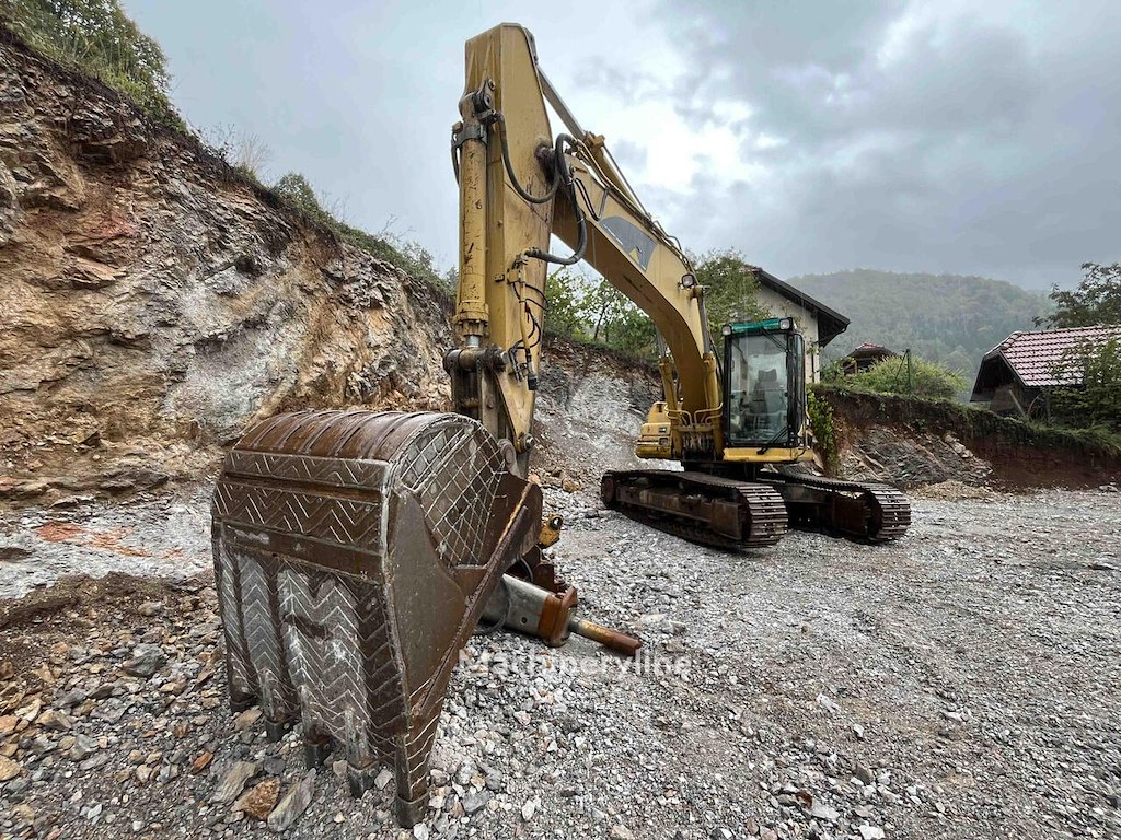 Caterpillar 320B bager guseničar