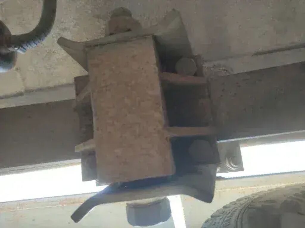 Silenblokovi za cisterne Fliegel U ponudi imamo silenblokove za