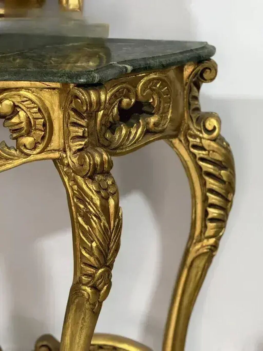 Konzola sa ogledalom (zeleni mermer)   ✨ Dobro stanje.    Širina 155