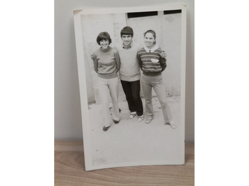 Vintage fotografija prijatelji
