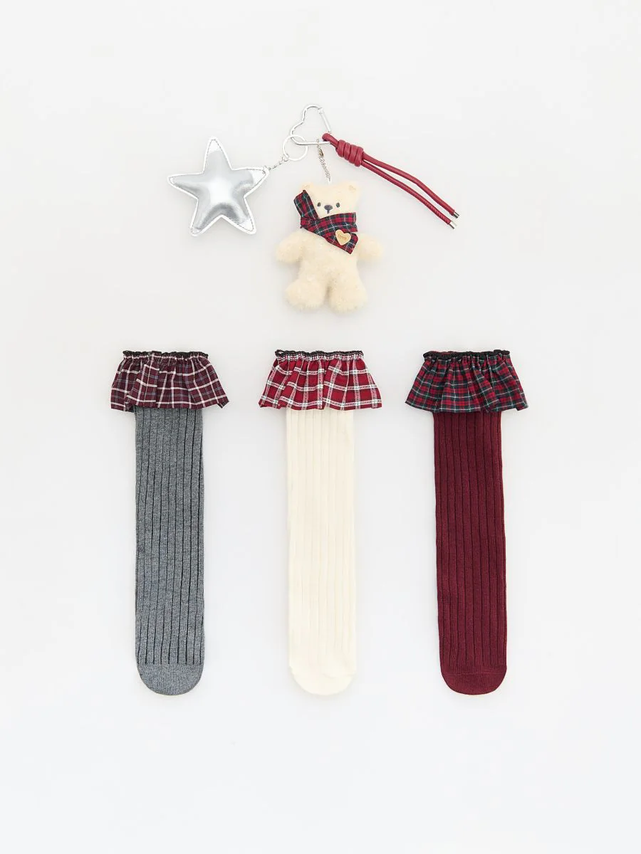GIRLS` KNEE-LENGTH SOCKS & PENDANT