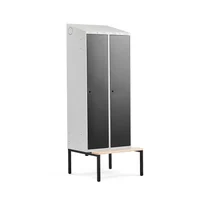 Garderobni ormar "CLASSIC" sa kosim krovom
Sa klupom, 2 sekcije, 2 vrata, 2290x800x550mm, crna vrata