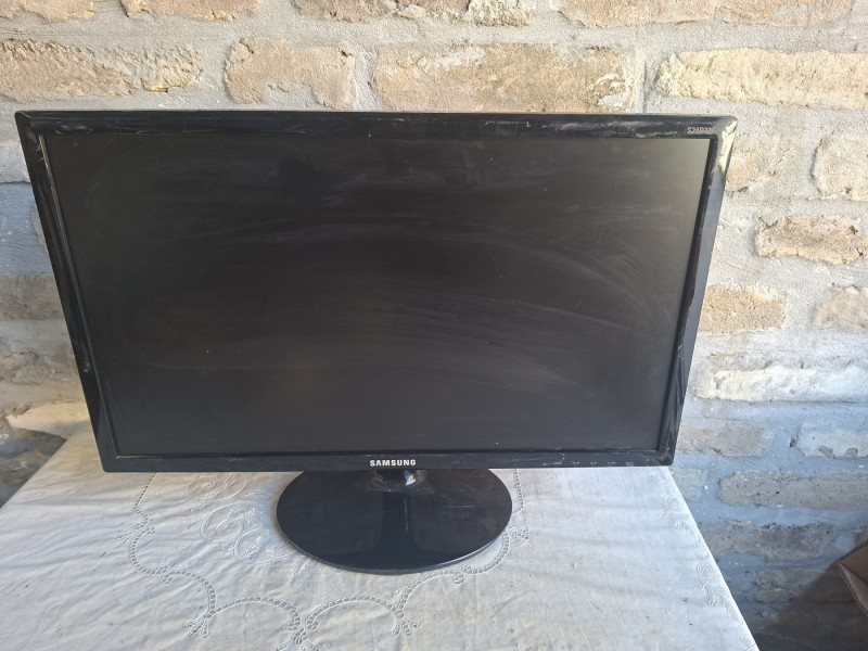 Samsung monitor sa slike"""