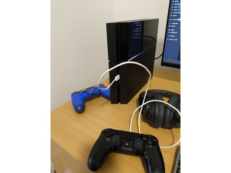 PS4 2TB Cipovan 9.60 kao nov + Org Dzojstik