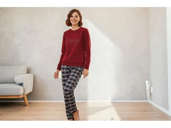 Viktorija Ženska pidžama Winter komplet model 9130