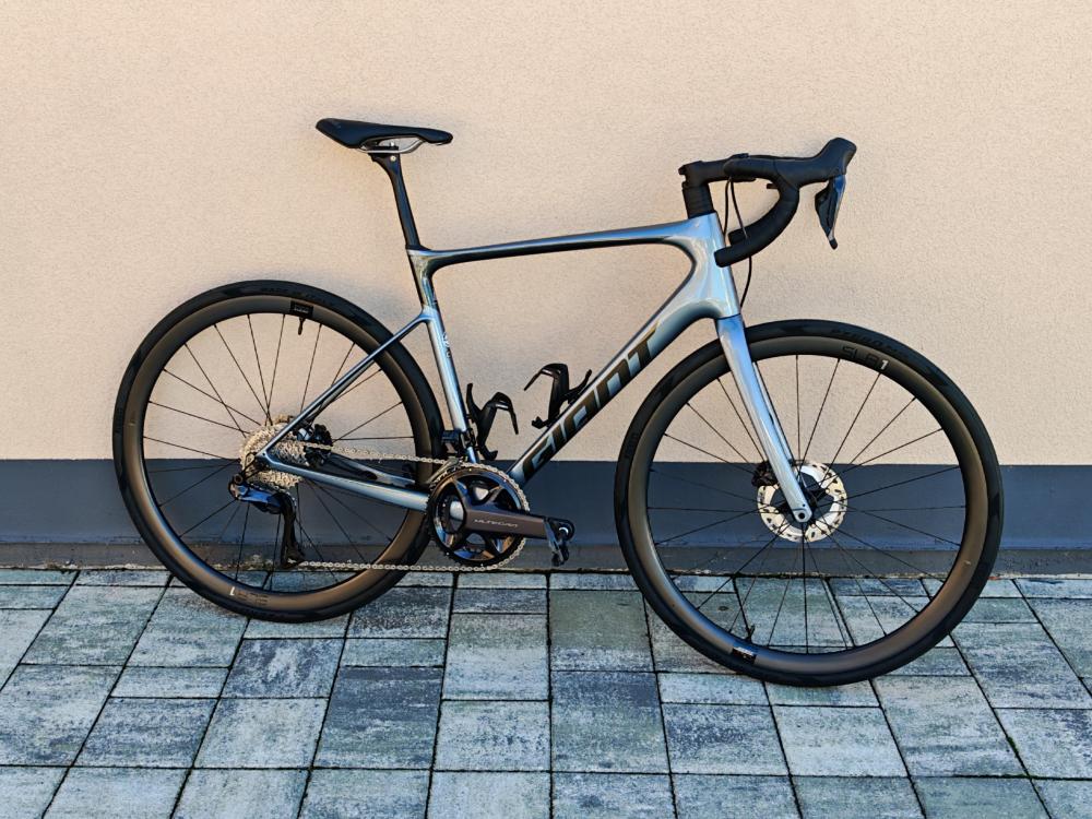 Giant Defy Advanced Pro 1 Ultegra Di2 M-L 56
