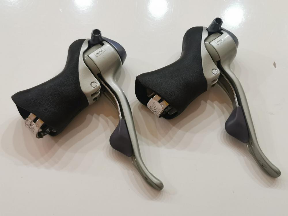 Shimano 105 ST-1055 šamaraljke Triple 3x8s-novo