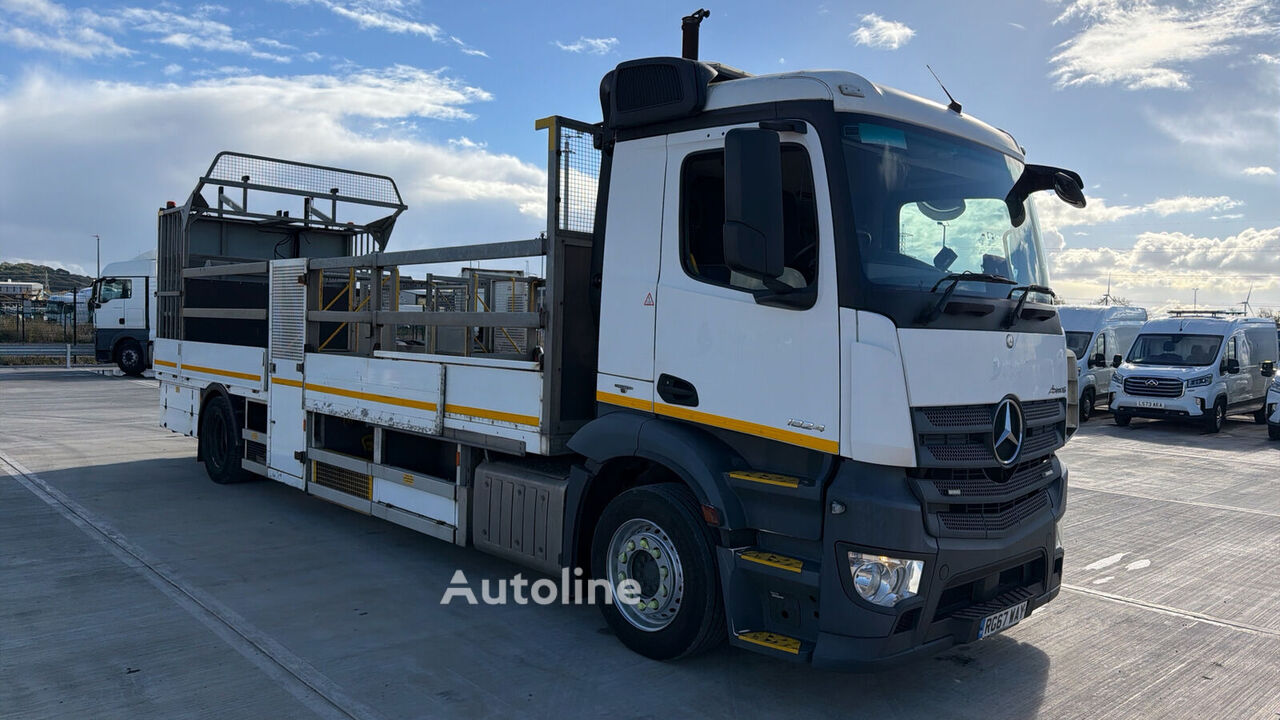 Prodaje se Mercedes-Benz Antos 1824 kamion s ravnom platformom na aukciji