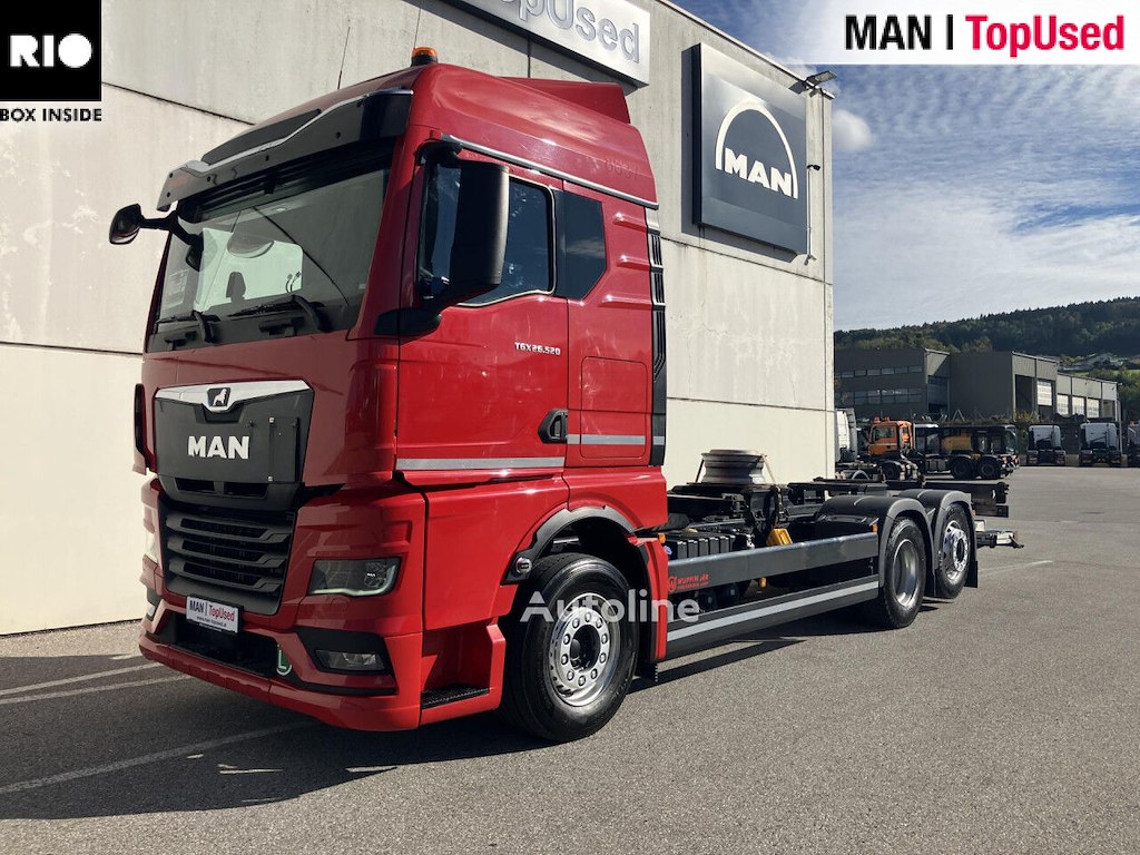 MAN TGX 26.520 6x2-4 LL CH vozilo za prevoz kontejnera