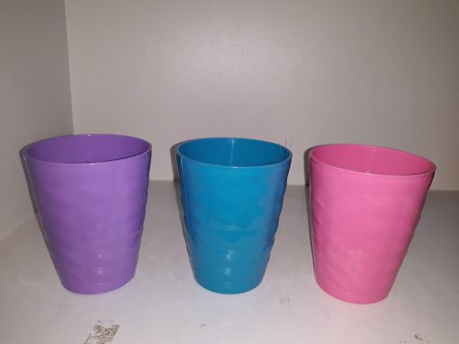 Plasticna casa rebrasta