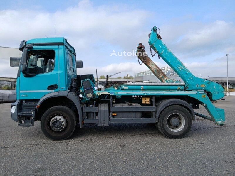 Mercedes-Benz Arocs 1845 kamion autopodizač kontejnera
