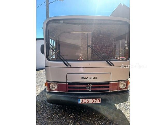 Prodaje se Peugeot J9 transformé kamion sandučar na aukciji