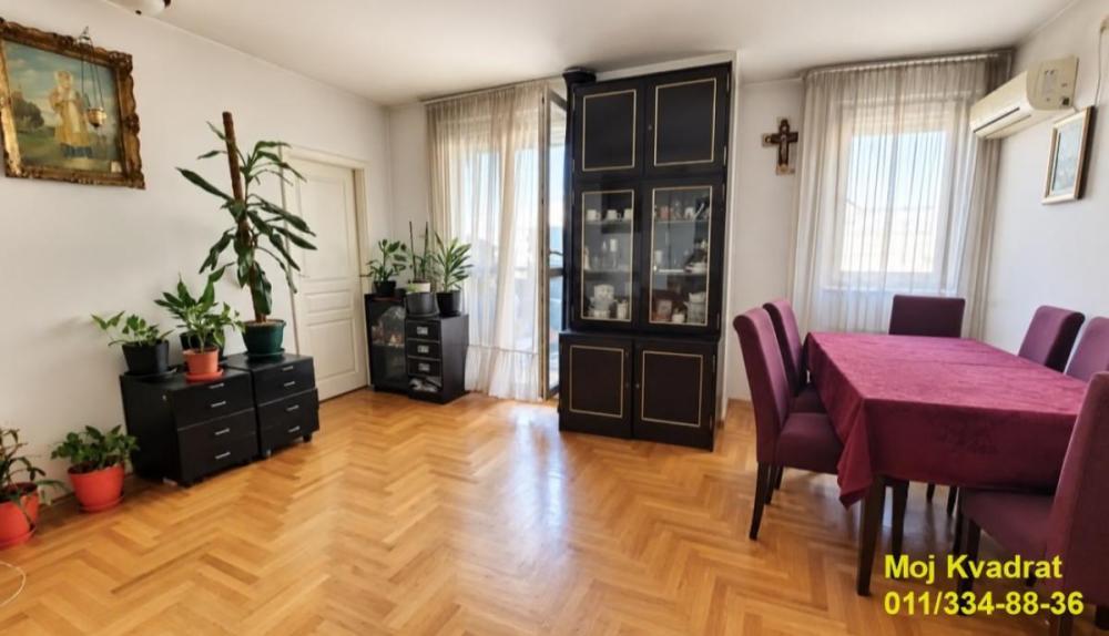 Četvorosoban stan na prodaju, 81m2, 320.000€