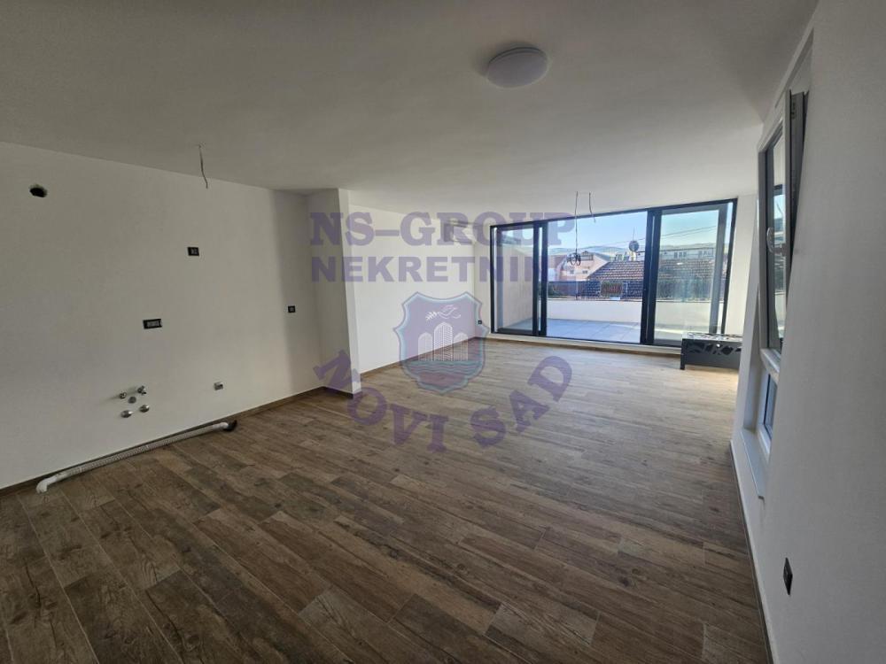 Četvorosoban stan na prodaju, 116m2, 293.550€
