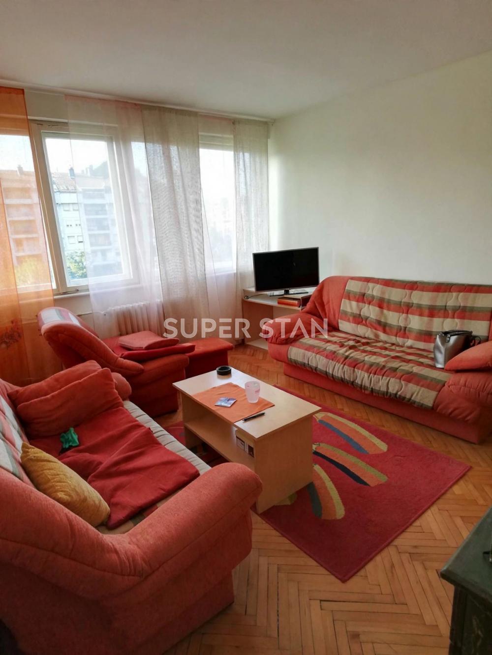Stari Merkator, ulica Džona Kenedija ID#1342
600 €