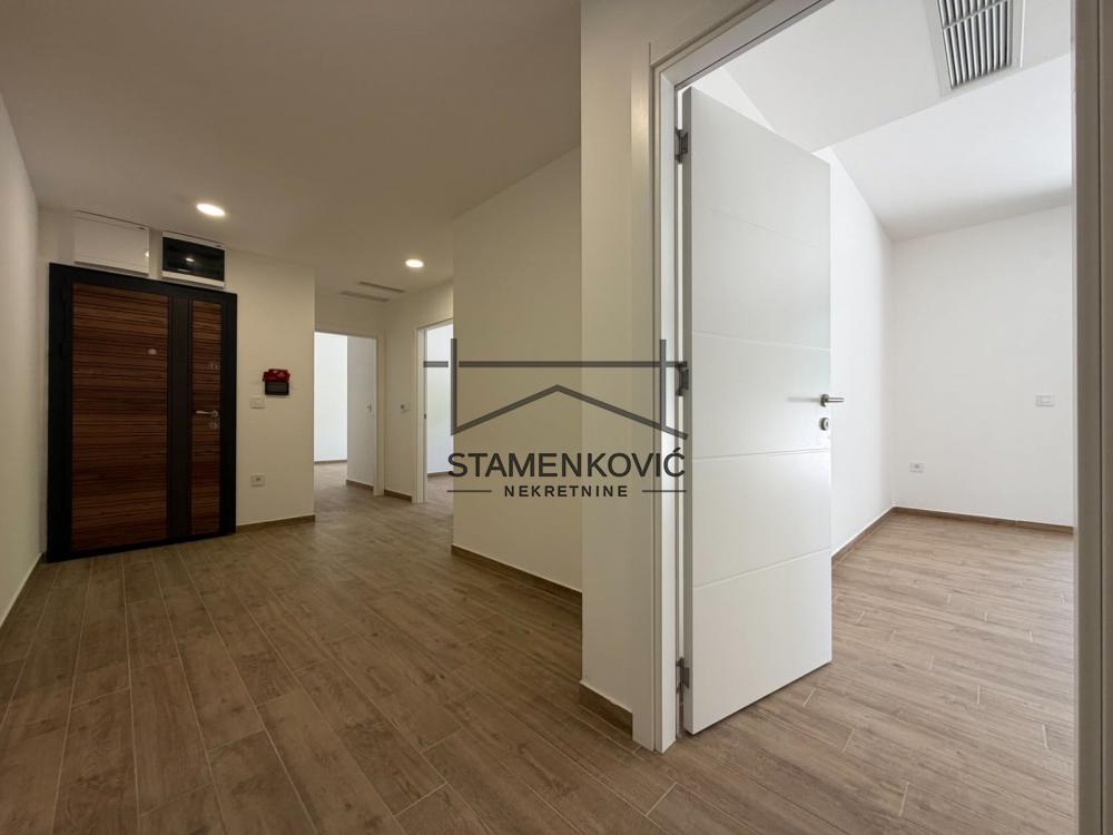 cetvorosoban stan ID#7280
275.000 €