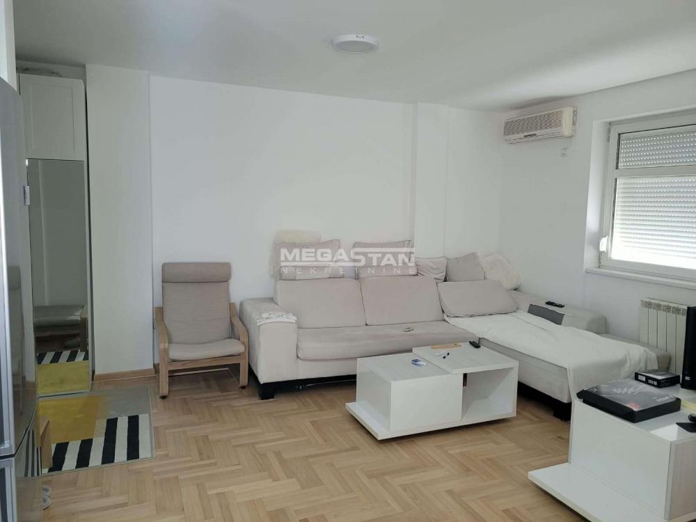 Filmski grad, renoviran stan
179.800 €