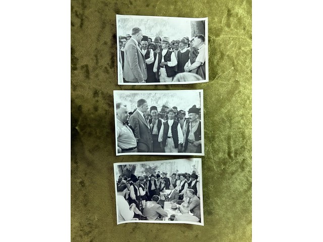 Lot 3 istorijske fotografije 1932