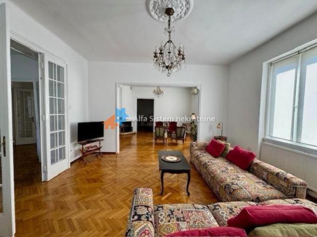 Izdavanje, Stan, Dorćol