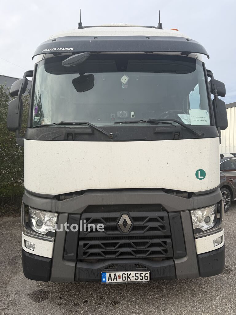 Renault T460 tegljač