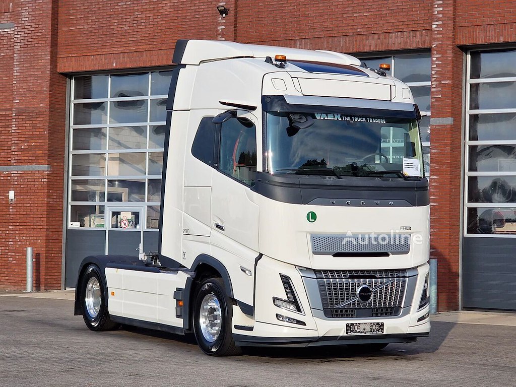 Novi Volvo FH 16.700 Globetrotter 4x2 - NEW - Retarder - I parkcool - Alloy tegljač