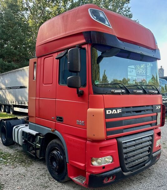 DAF XF 105 460 tegljač