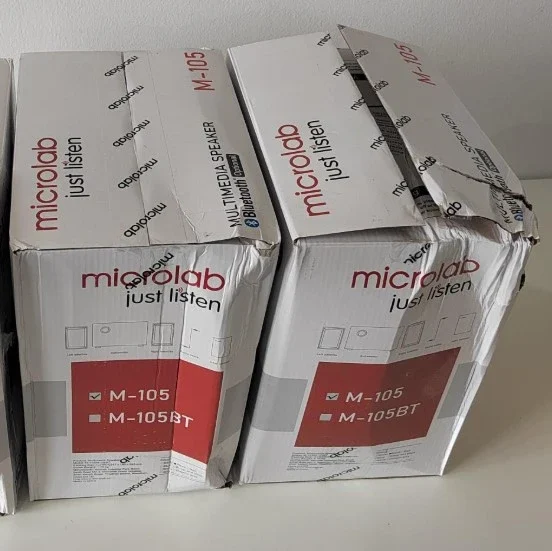 Outlet-Microlab M-105 Aktivni drveni zvucnici 2.1 10W RMS (5W+2x2,5W) 3,5mm