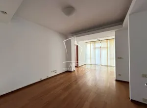 Izdavanje Stan - Beograd, Voždovac: Voždovačka crkva - FON - Saobraćajni fakultet