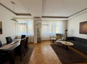 Izdavanje Stan - Beograd, Vračar: Kalenić - Slavija - Cvetni Trg