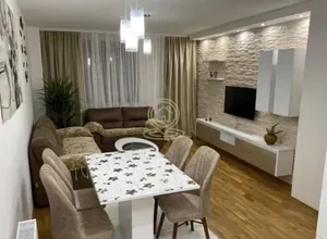Izdavanje Stan - Niš, Medijana: Centar - Marger